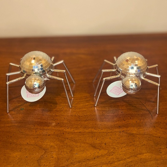 Target | Holiday | Nwt Target Bullseye Playground Set Of 2 Silver Disco ...